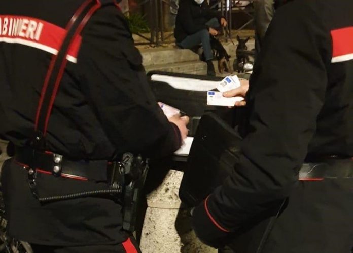Garbatella, in stato d’ebrezza si scaglia contro un bancomat e poi contro i Carabinieri ...