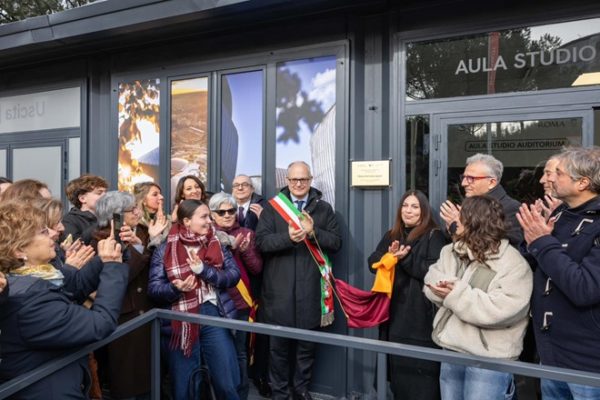 Roma, inaugurata l'aula studio dedicata a Mattia Nicholas Liguori - Ore12